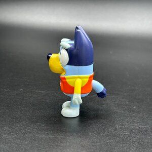 Bluey | Toys | Bluey 25 Swim Beach Pool Action Figure Ludo Studios ...